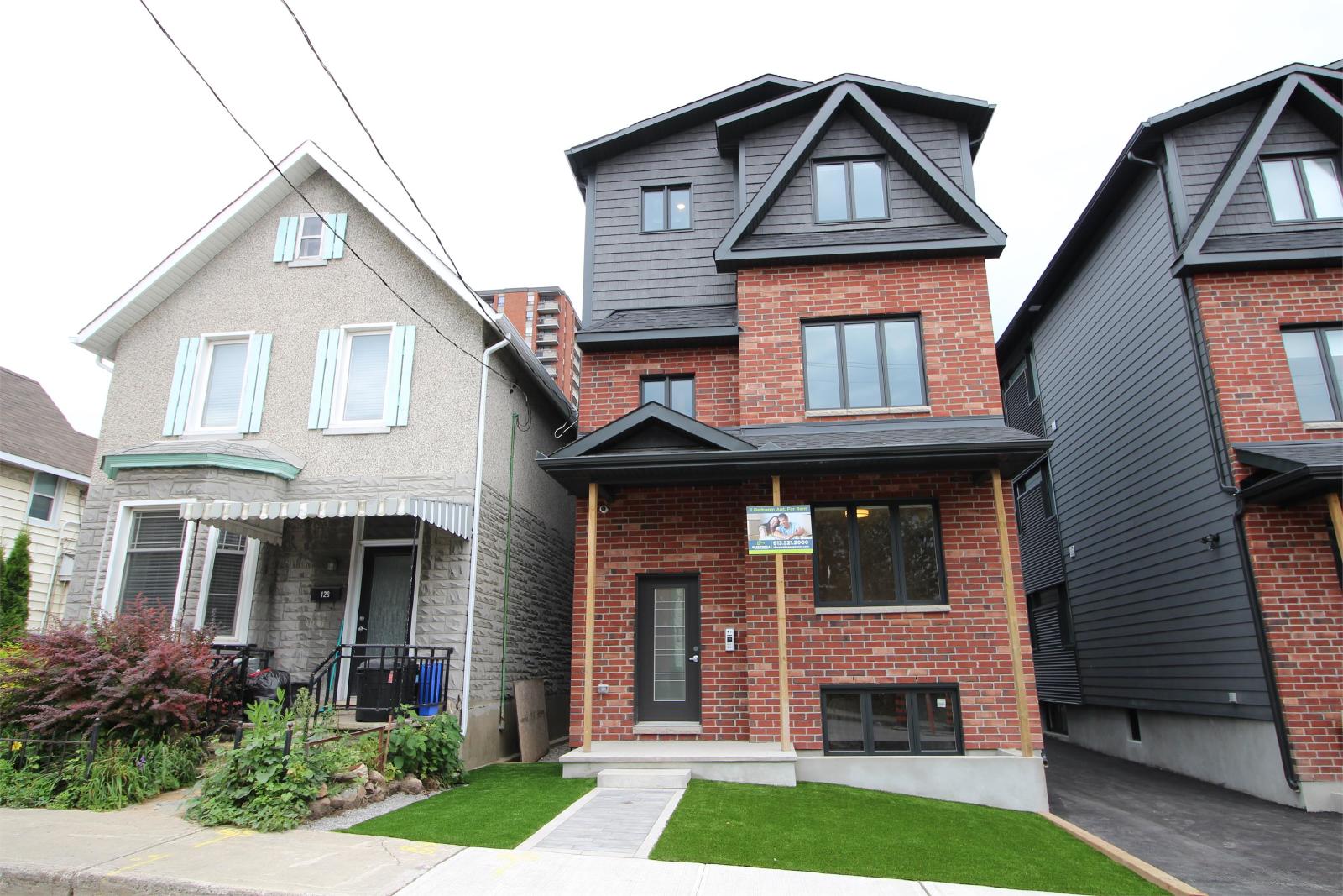 2 - 134 Willow Street Ottawa, ON K1R6W3 | Sleepwell Property Management